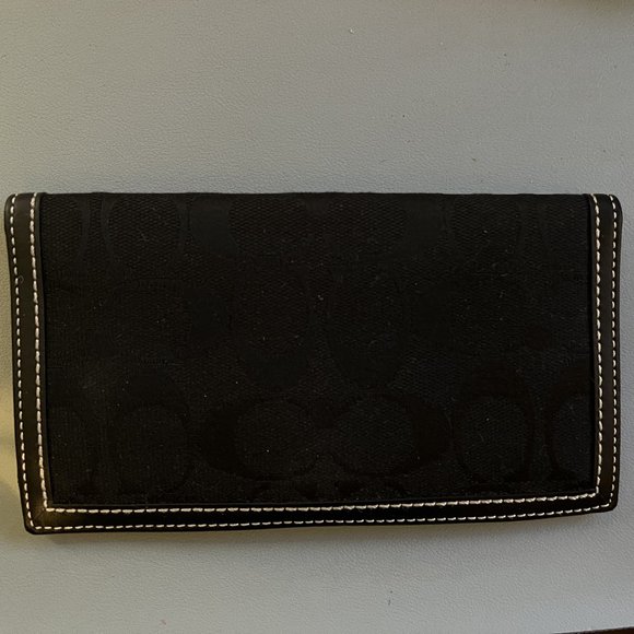 Coach | Bags | Coach Hampton Signature Black Checkbook Cover Canvas ...